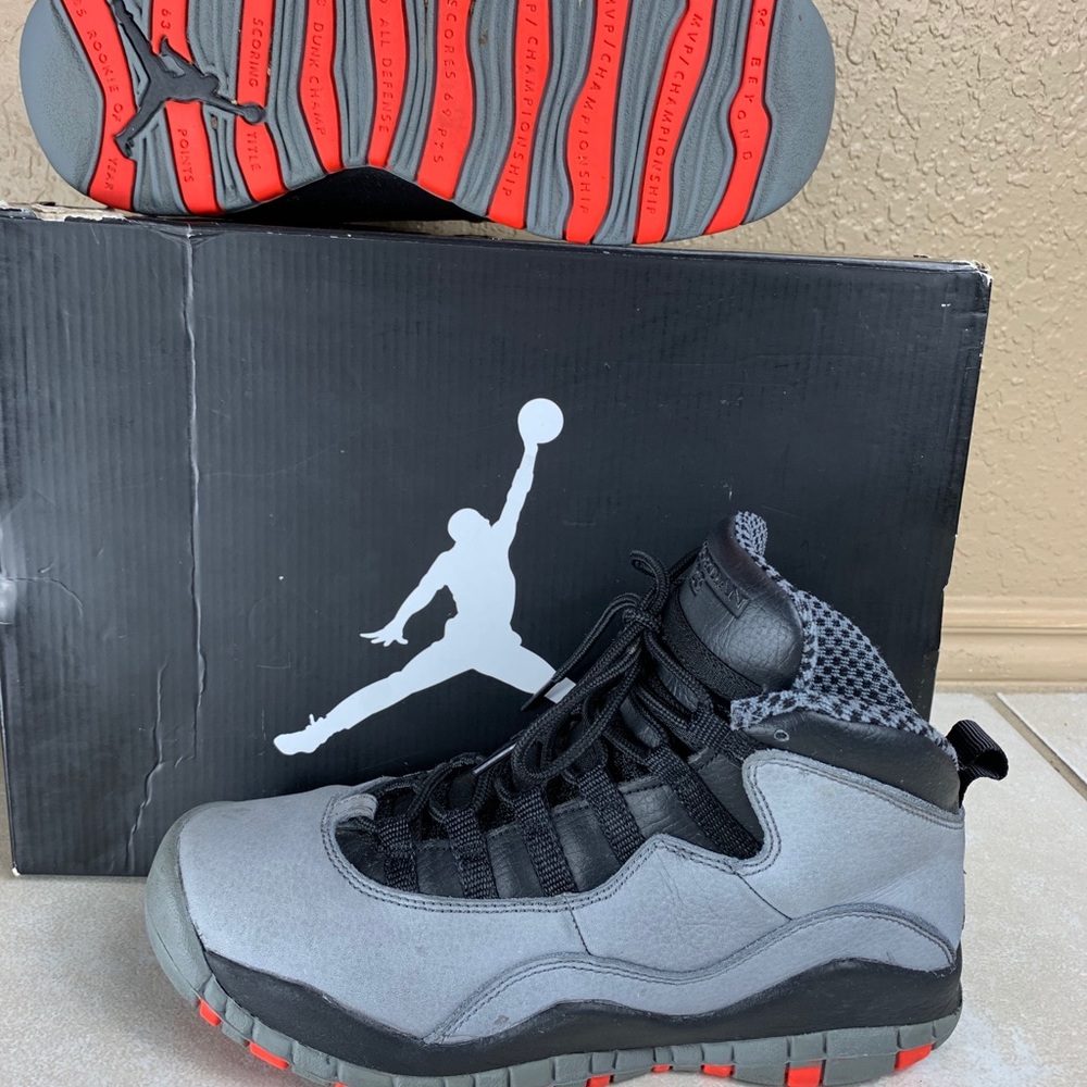 Retro Jordan Infrared 10s - Gem